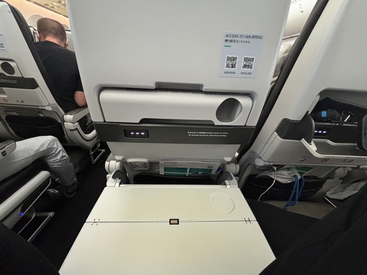 ZIPAIR ロサンゼルス 搭乗記【2023年10月最新版】スタンダード、機内食